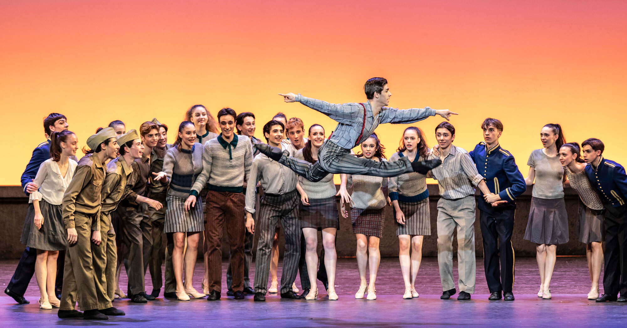 Scuola di Ballo dell'Accademia Teatro alla Scala diretta da Frédéric ...